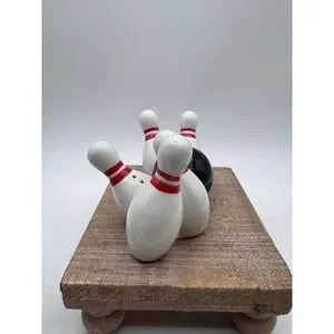 Kitchen | Bowling Ball And Pins Ceramic Salt And Pepper Magnetic Shaker ...